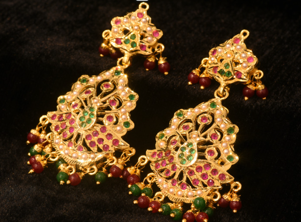Fancy Earrings – Khan El Khalili Warehouse